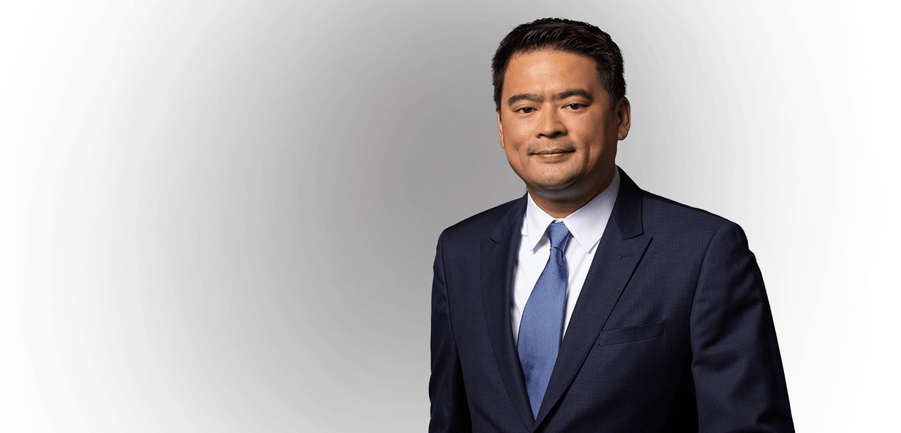 Ken H. Le - Director of Administration & Operations | Schlam Stone ...